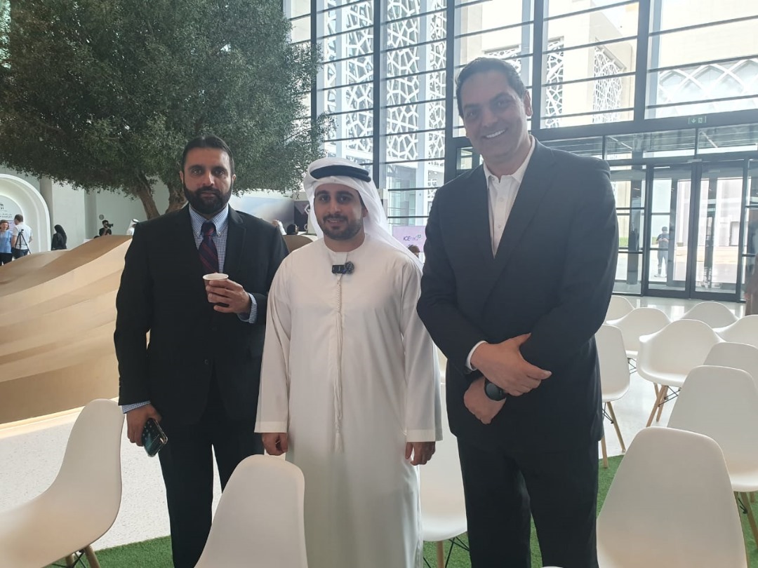 Ghufran Hamid(CEO XDS Datacentres), Ali Al Shamsi(Chairman SAHAB ...